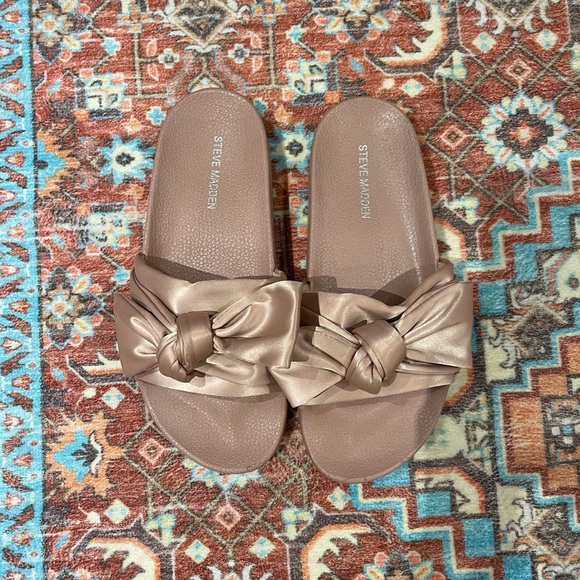 Steve Madden | Shoes | Steve Madden Rose Gold Slides With A Tied Knot ...